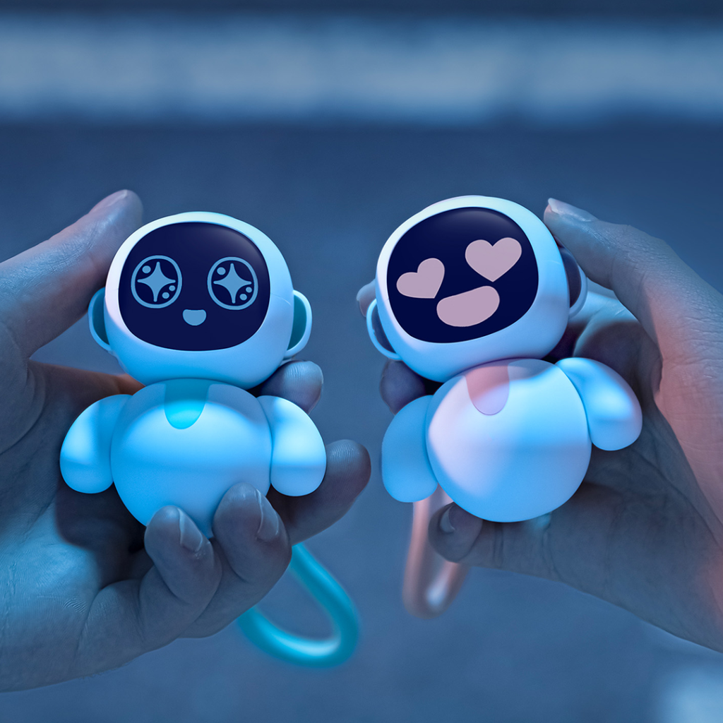 Eiliko — The Tiny AI Charm Bot That Turns Everyday Into a Story - 513.toys